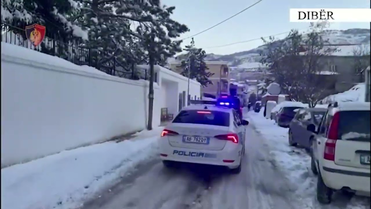 Top News/ Kokainë e hashash dhe në Dibër/ Policia gjen granata dhe armë ... Top News/ Kokainë e hashash dhe në Dibër/ Policia gjen granata dhe armë ...