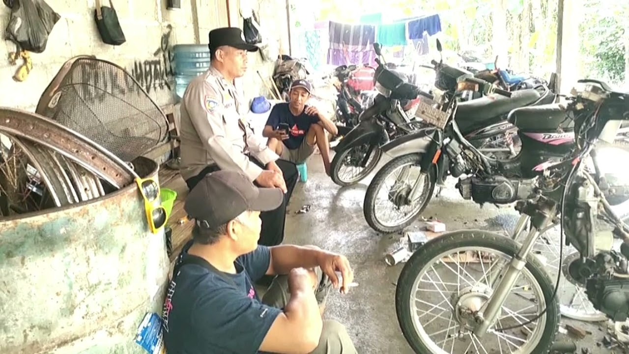 Bhabinkamtibmas Tanjungharjo Aiptu Heri Sambang warga Kalurahan binaan, sampaikan pesan kamtibmas