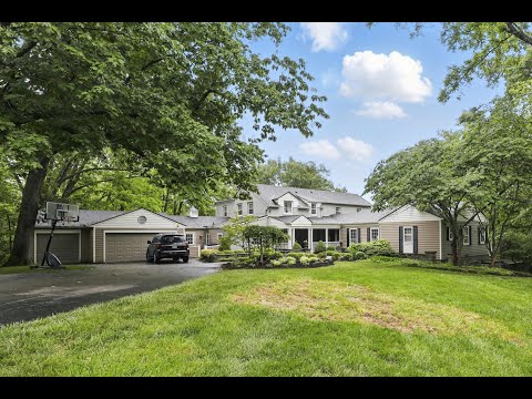 8700 Hopewell Road Cincinnati, OH | ColdwellBankerHomes.com