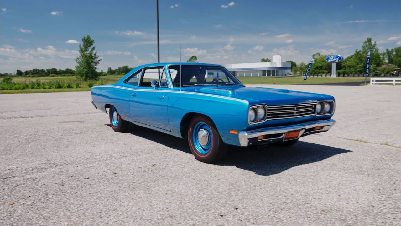 1969 Plymouth HEMI Road Runner Looks Stunning in B5 Blue, Numbers Match ...