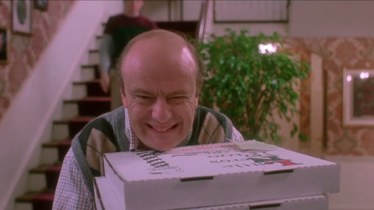 Home Alone - The Family Orders Pizza