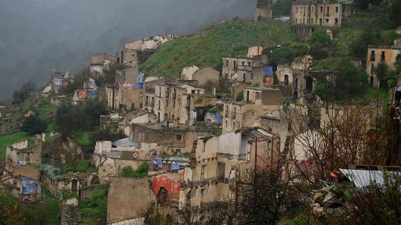 Sardegna Gairo Vecchio  la Citta fantasma 4k
