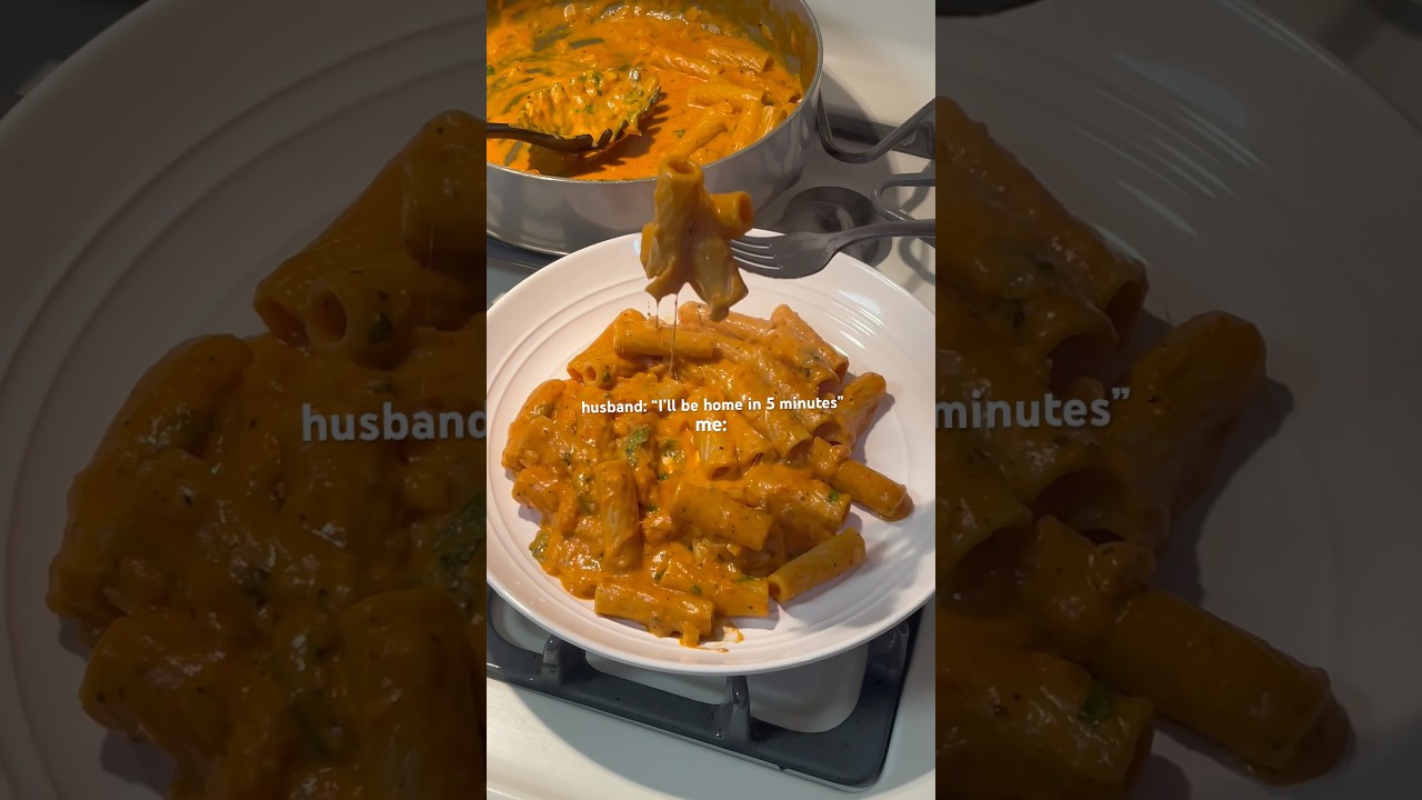 He’s obsessed with this creamy pasta and so am I ✨👩🏽‍🍳 #shortsviral #creamypasta #pastarecipe
