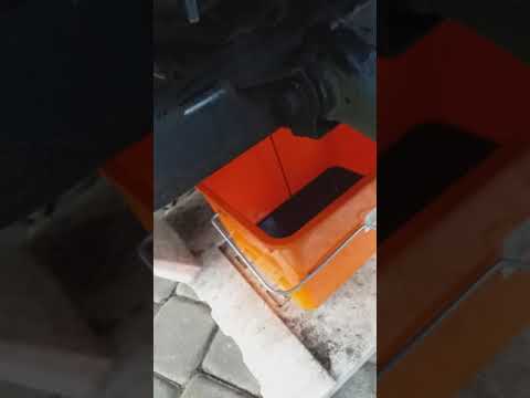 1997 SAAB 9-5 Manual Transmission Fluid Change