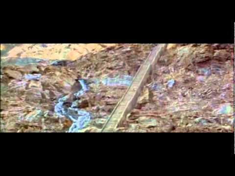 Ace Ventura When Nature Calls: Slinky Scene