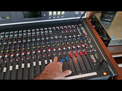 Studer 962 12 x Mic/Line channels & 2 x Stereo channels Bal | Reverb