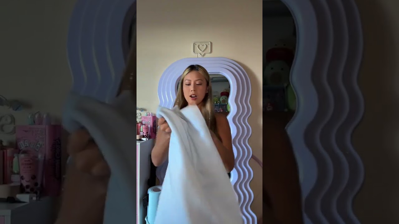 im posting this late 😭 anyway i got the sweater from a seller on depop :) #hellokittydodgernight