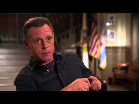 Chicago P.D.: JASON BEGHE "Sargent Hank Voight" TV Interview | ScreenSlam