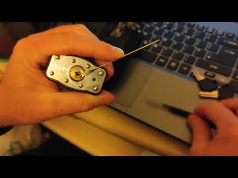Squire Stronghold Padlock No 39 Picked by a City Rake.