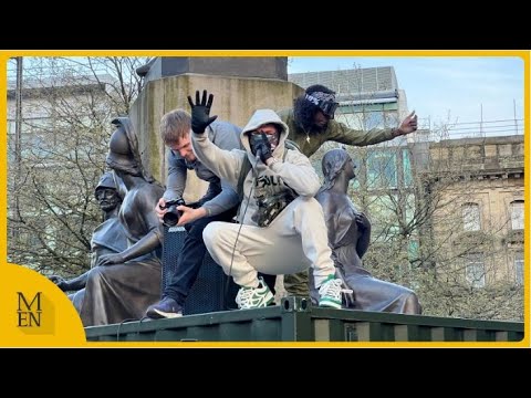 Masked rapper Meekz treats fans to surprise performance in Manchester ...