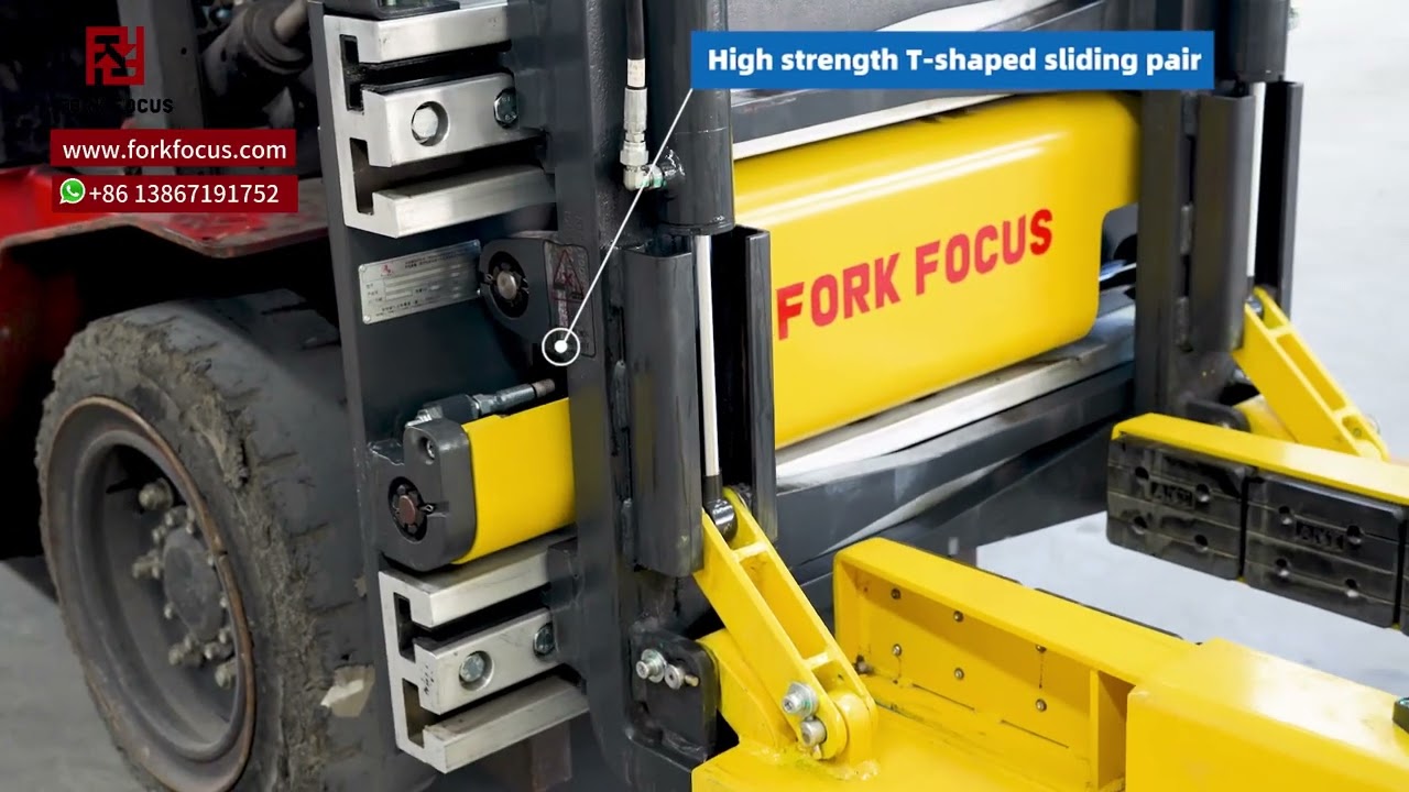 ForkFocus dual-purpose brick forklift clamp attachment. Two functions for clamp and for forks.