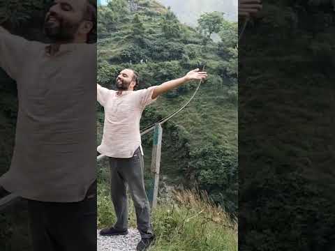 Hame toh Unchi jagah per hi sans aati hain