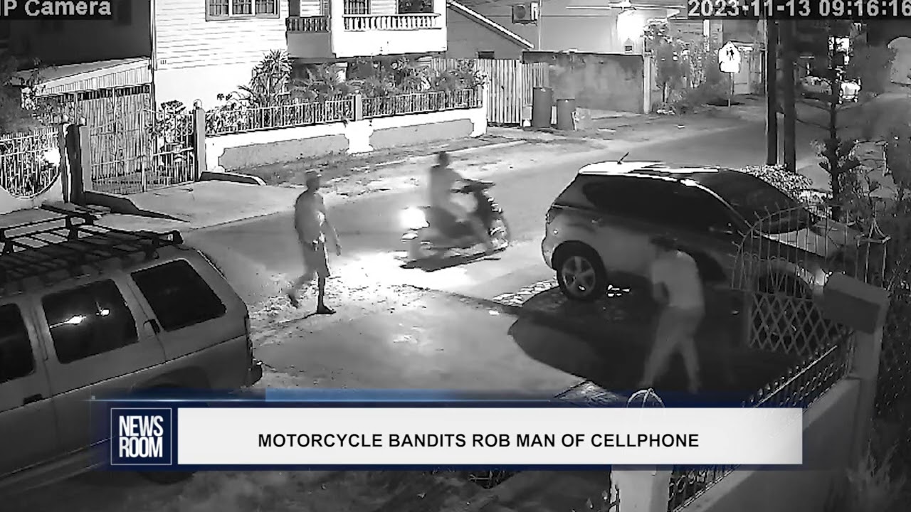 MOTORCYCLE BANDITS ROB MAN OF CELLPHONE