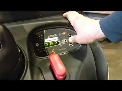 How to enter the pincode on a Crown pallet truck