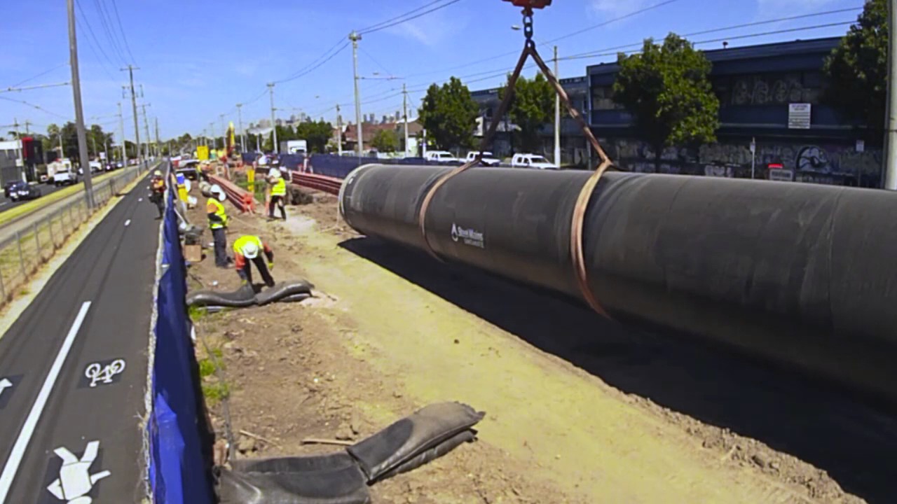 Pipe install and weld along St Georges Road