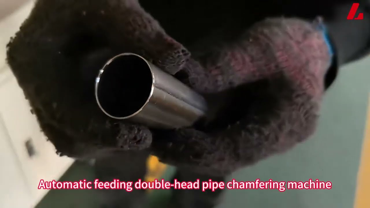 Automatic feeding double head pipe chamfering machine #chamferingmachine