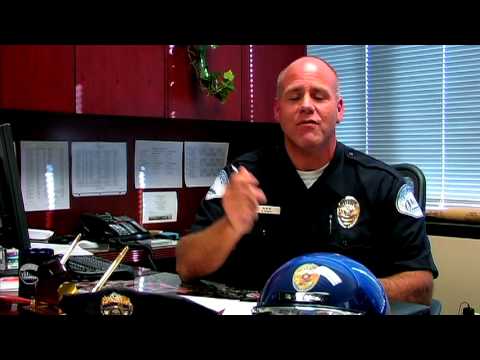 Police Jobs : What Is the Salary Range for a Police Detective?