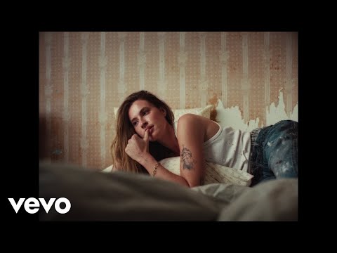 FLETCHER - Boy Text - SongTextes.de