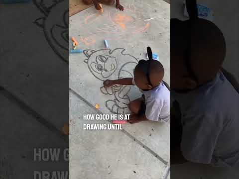 This 5-year-old is elite at drawing 😳👏