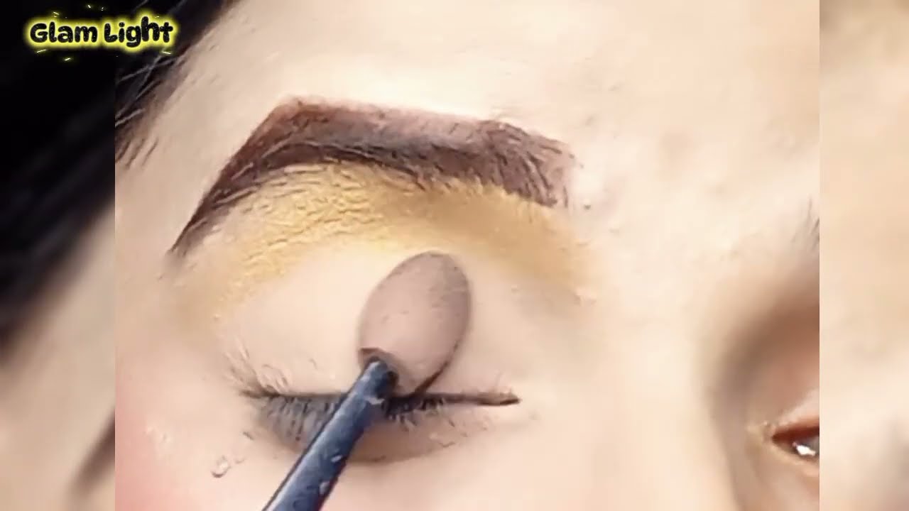 Soft Glam Makeup for Almond Eyes (Step-by-Step for Beginners)