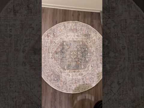 ad Help me choose a new rug for my dining table from @rugs_usa 🙌🏼 #rugs #diningroom