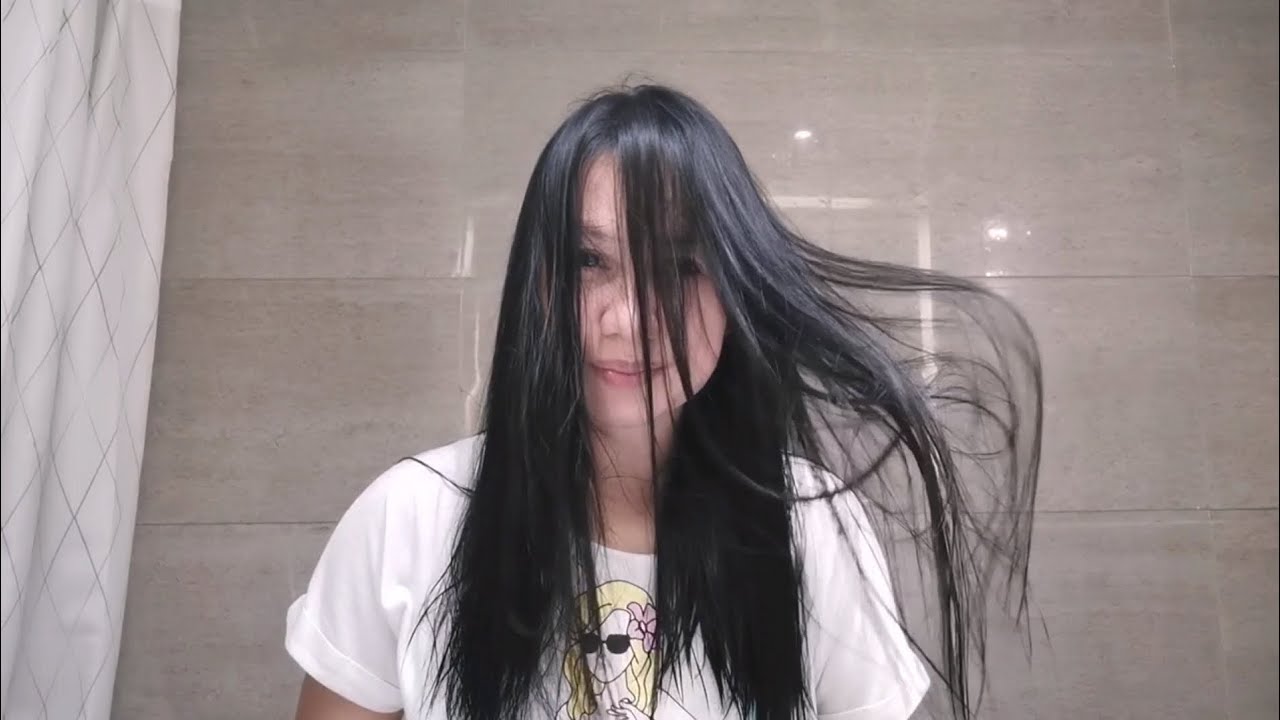 HAIR BLOWING, HAIR OVER FACE