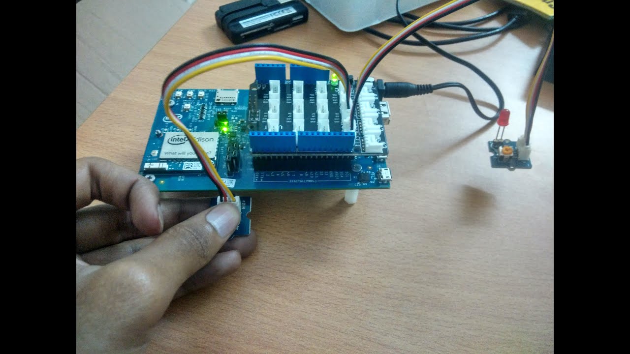 Intel Edison: Digital Pin control using Python