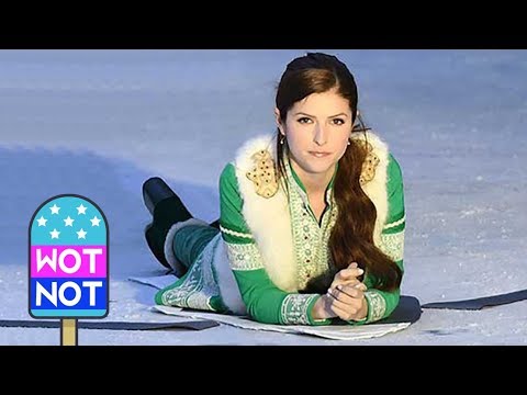 Anna Kendrick Slips on Ice Filming Christmas Comedy Noelle (2019)