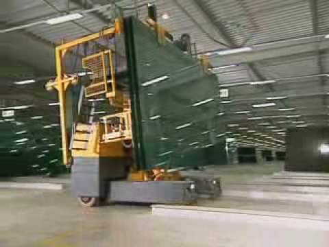 HUBTEX Mehrwege Seitenstapler im Glashandling / Multidirectional Sideloaders for glass handling
