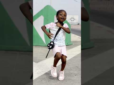 Bb Eliora biama Mets moi au dos #mohdia #225 #dance #biama #cotedivoire #225 #tiktok #challenge