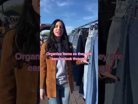 Top tips for selling vintage clothes at flea markets! #fleamarket