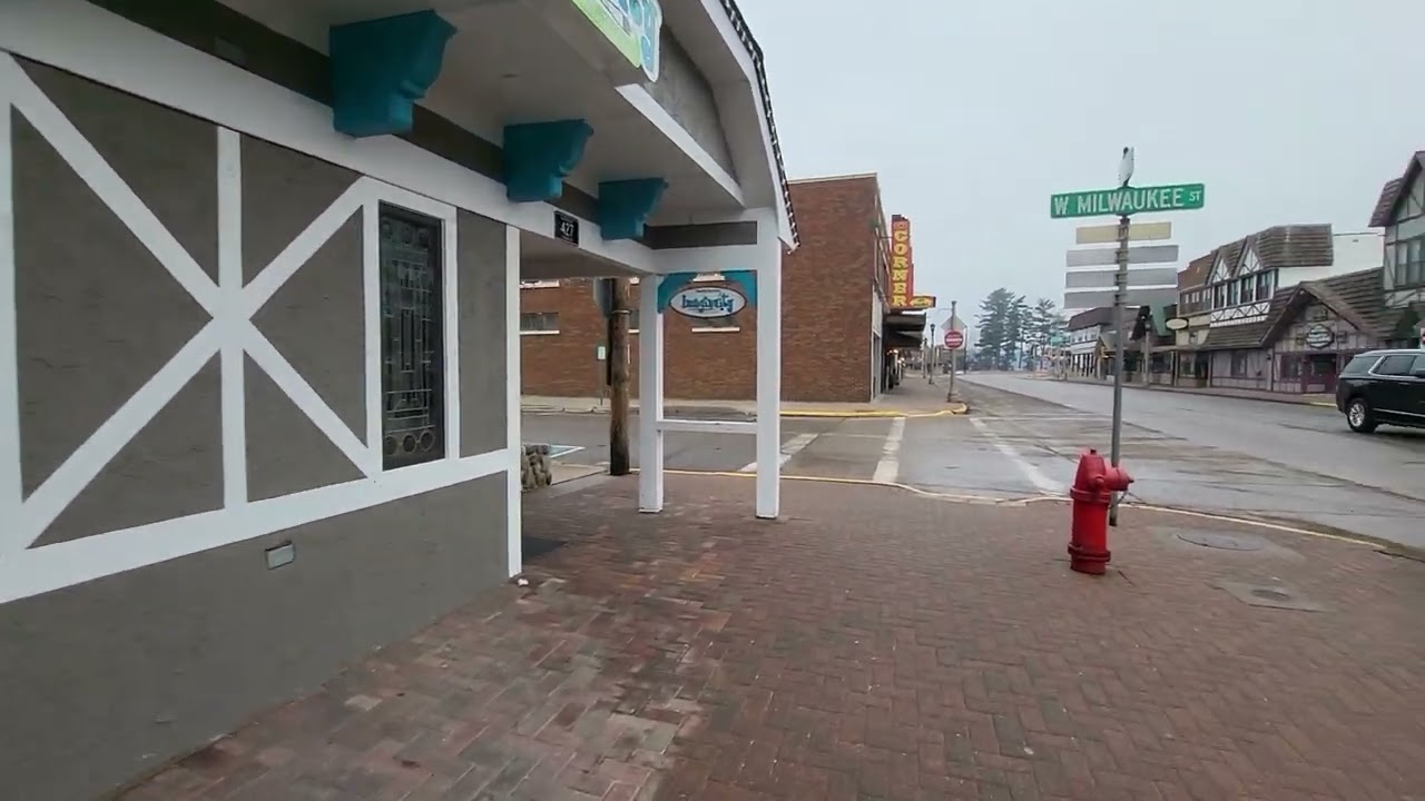 Early Morning Downtown Minocqua Stroll