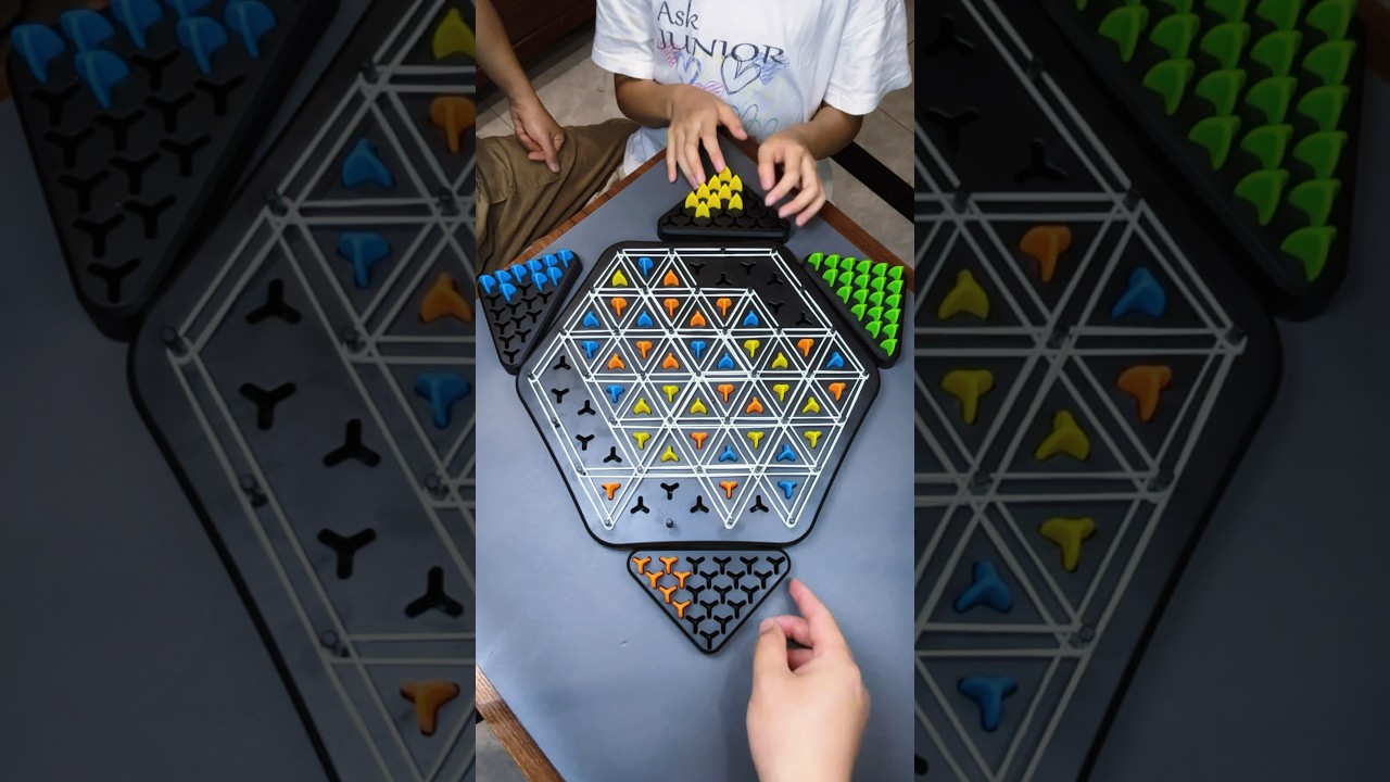 Chain Geometric Chess: A Game of Logic for the Whole Family#puzzle #familytime