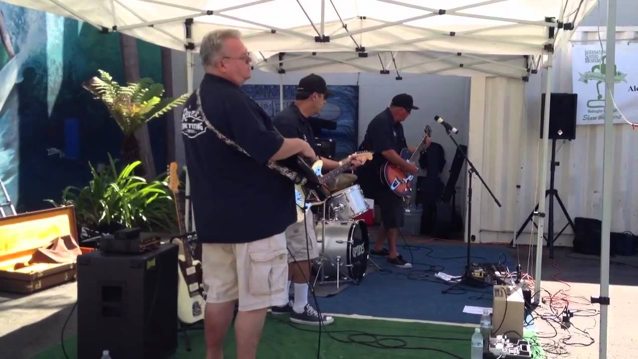 The Riptides  Surf Music
