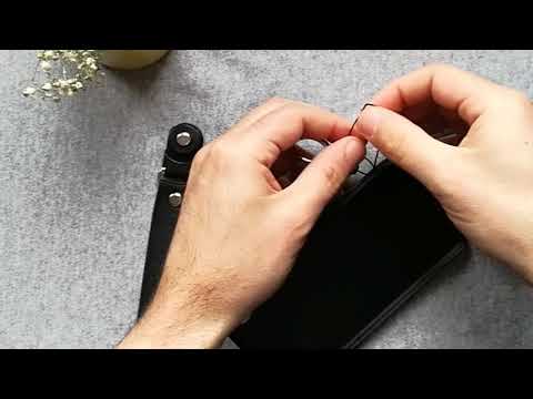 How to attach lanyard to phone case