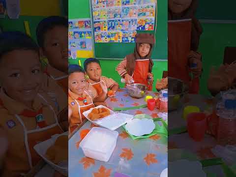 P5 Kelas 1 dengan Tema Makanan Tradisional #kurikulummerdeka #P5 #kearifanlokal #kewirausahaan #fypシ