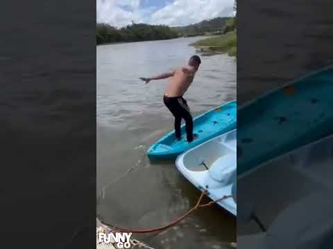 The funniest thing you’ll watch today!😃 Try not to laugh 💯