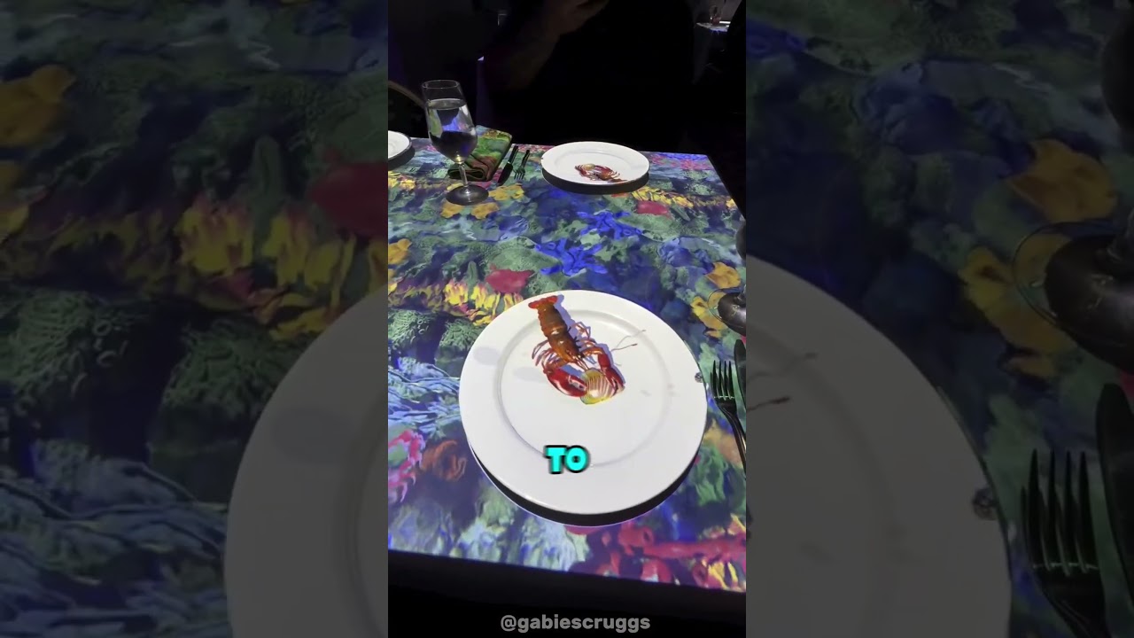 This Restaurant Shows Your Food Before It Arrives! (🎥:gabiescruggs - via IG) #shorts