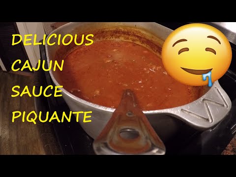 How to Cook a Cajun & Creole Sauce Piquante How to Cook a Red Gravy How to Cook a Tomato Gravy