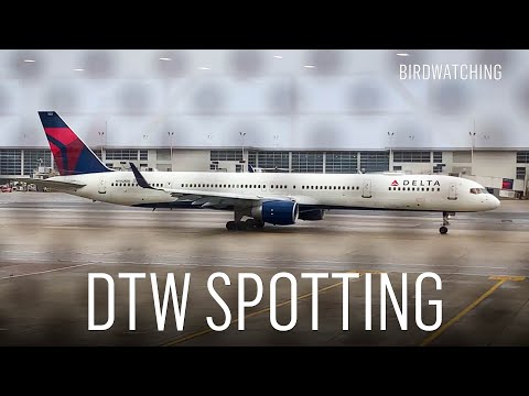 ExpressTram & Plane Spotting at DTW Detroit Metropolitan Wayne County Airport Concourse A