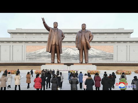 Nordkorea feiert 79. Geburtstag des verstorbenen Führers Kim Jong-il
