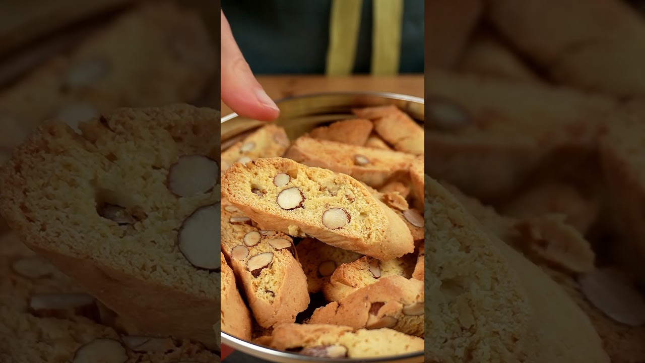 Crunchy Italian Biscotti - Grandma's recipe #cookieideas #cookies #recipe