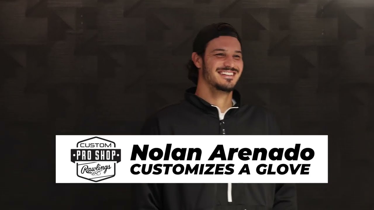Nolan Arenado Customizes a Glove at the Rawlings Experience