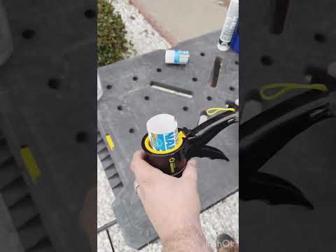 #short Caulking gun game changer (REACHES TIGHT SPOTS)