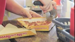 3 Best Pizza Places in Waterloo, ON - Expert Recommendations