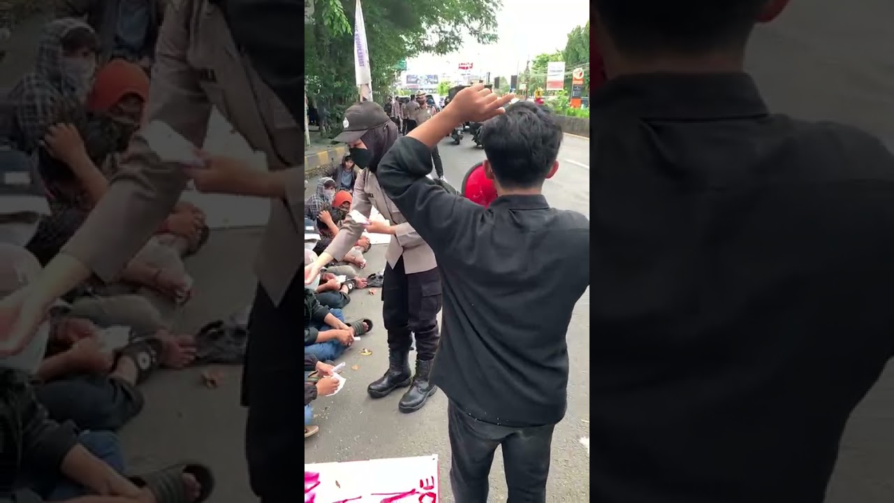 Polwan Cantik Polda Banten Bagikan Masker Kepada Massa Aksi Unjuk Rasa | POLDA BANTEN