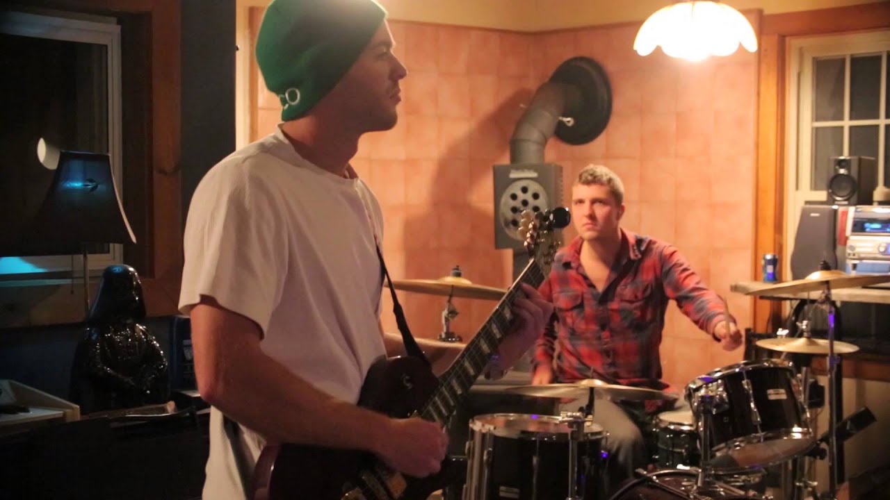 Hire Alex Anthony - Singing Guitarist in Newburyport, MA | GigSalad