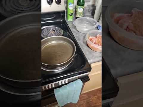 hot oil vs soy sauce