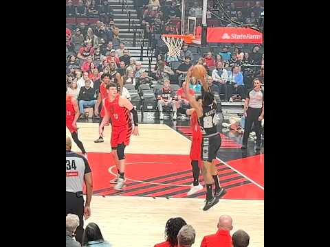 [NBA] Devin Vassell hits the turnaround midrange against the Blazers (April 6, 2025)