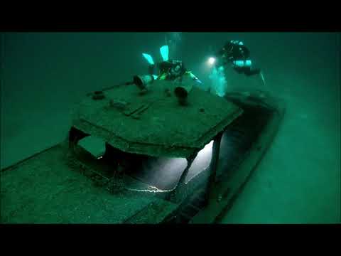 Diving to the wreck of the patrol boat "Mahusan" in Hemmoor, Germany - may 2019